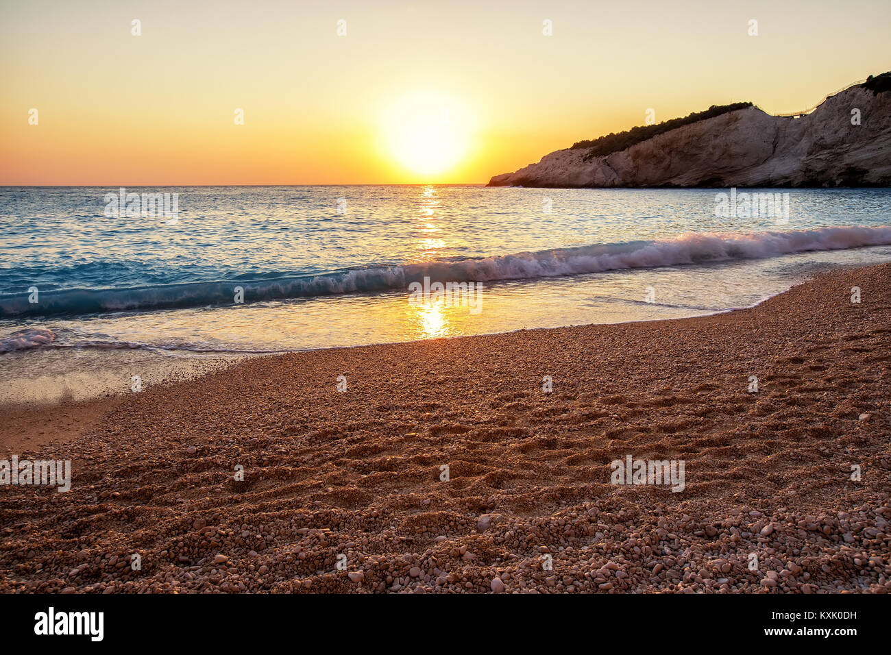 Beautiful sunset background in the sea at Porto Katsiki Beach in ...