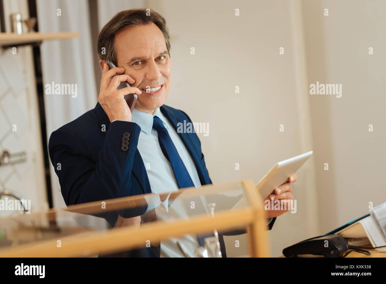 Intelligent clever man hi-res stock photography and images - Alamy