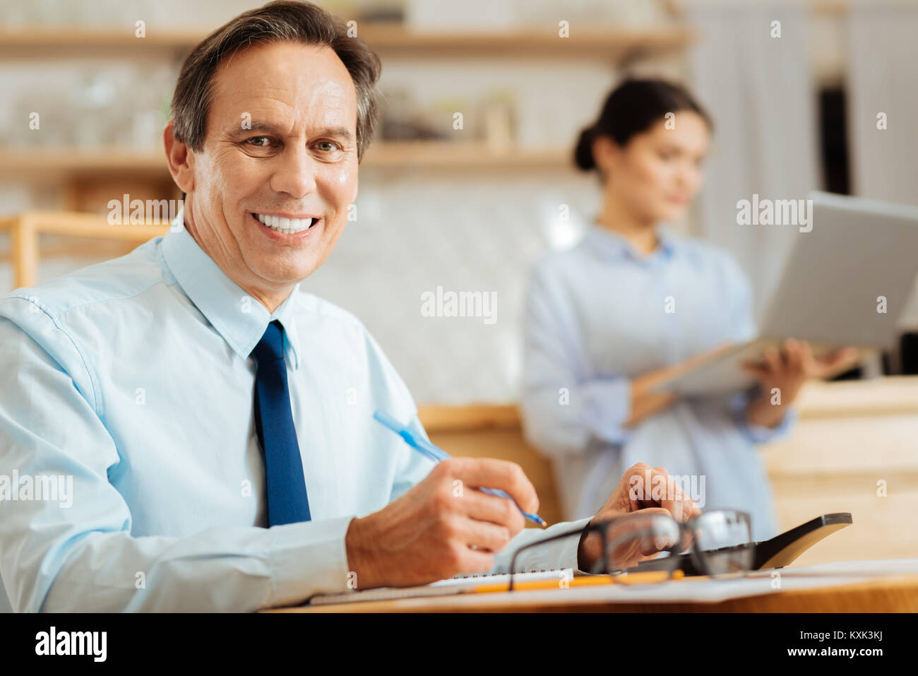 Workmate teammate hi-res stock photography and images - Alamy