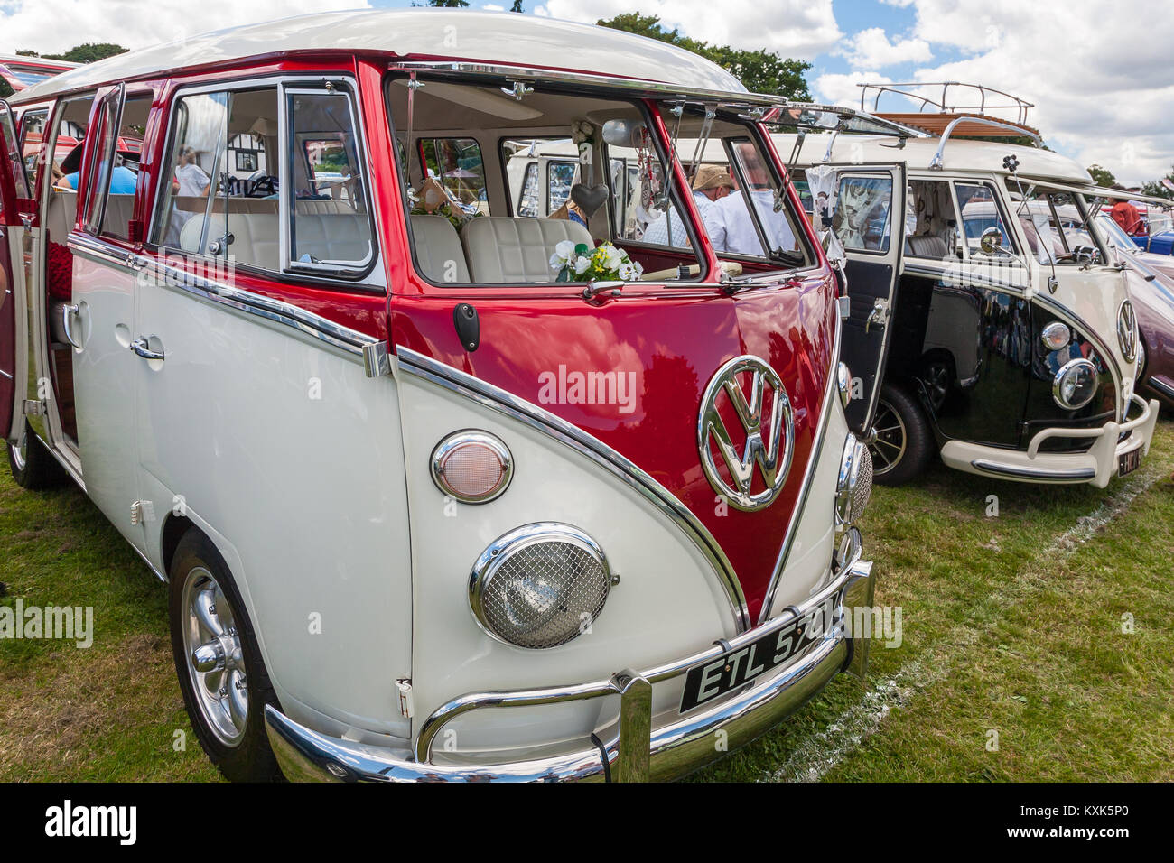 Split Screen Volkswagen Camper High Resolution Stock Photography and ...