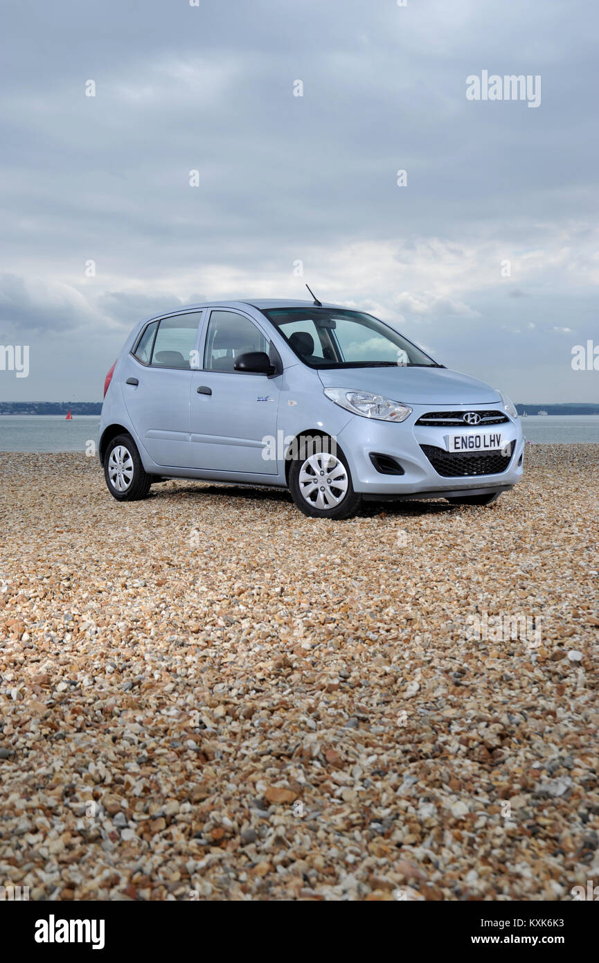 2011 Kia i10 compact city car Stock Photo - Alamy