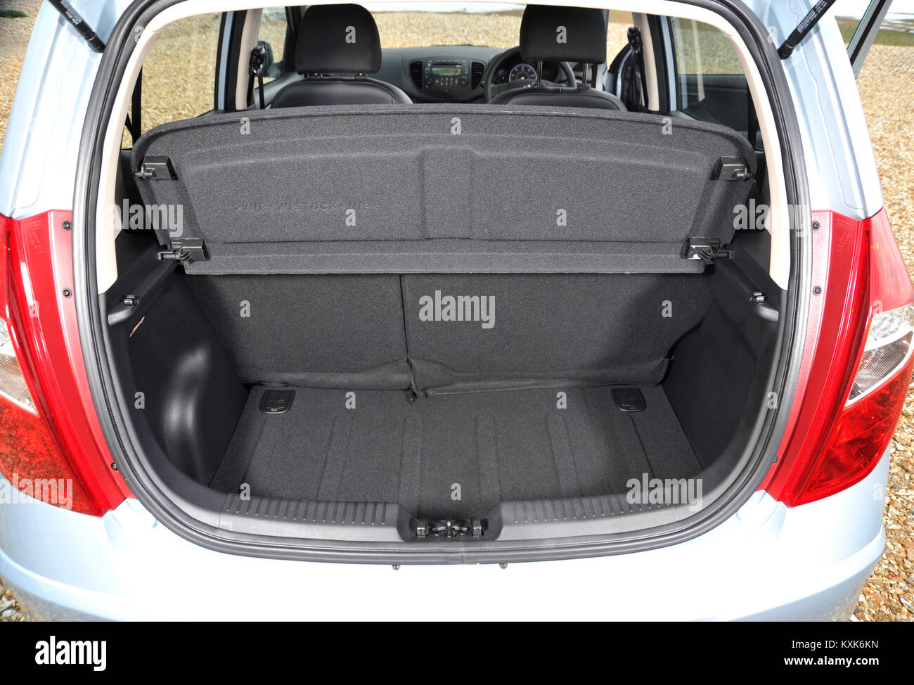 2011 Kia i10 compact city car Stock Photo - Alamy