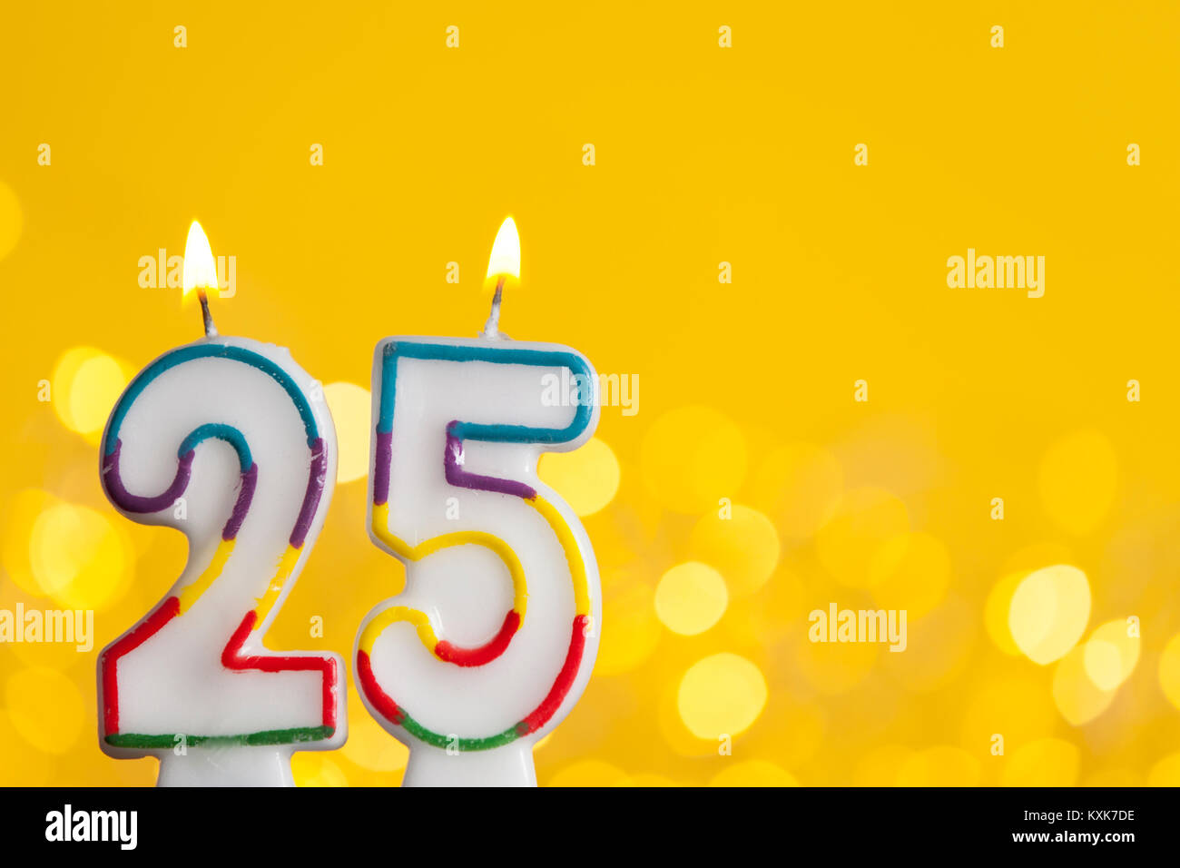 Number 25 celebration candle hi-res stock photography and images - Alamy