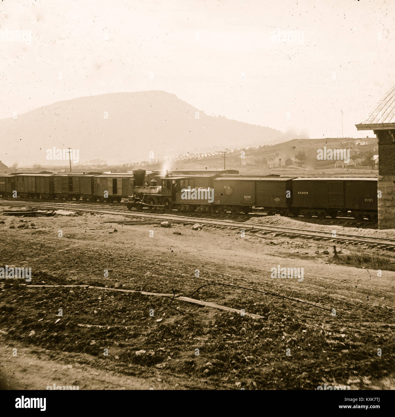 Chattanooga, Tenn. U.S. military train at depot; Lookout Mountain in ...