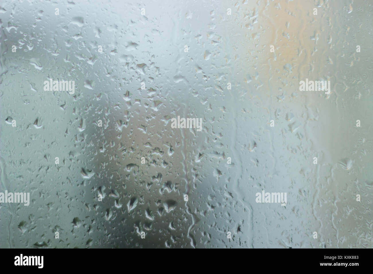 Water drops more hi-res stock photography and images - Alamy