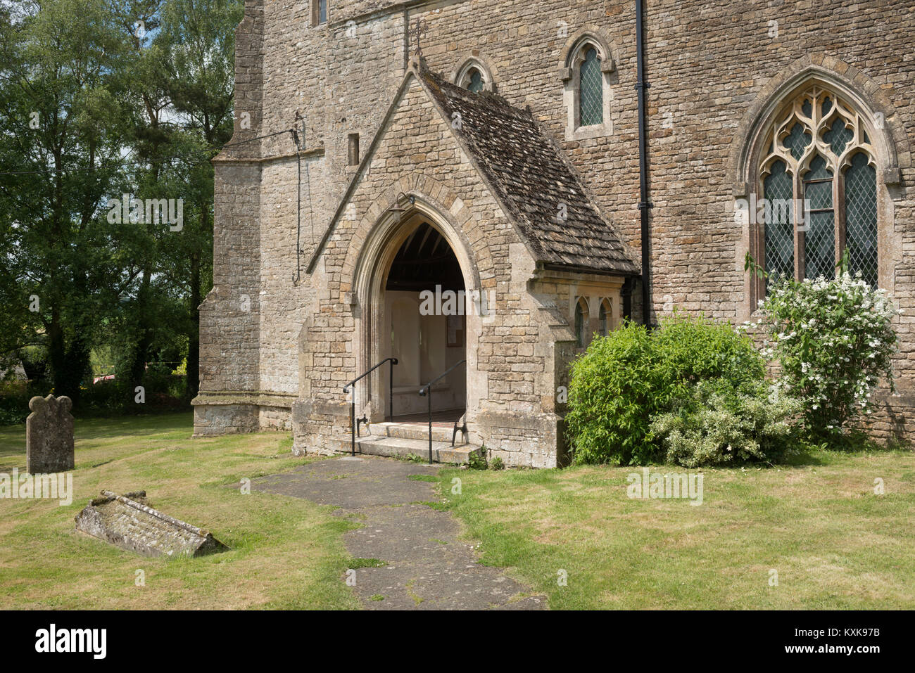 Upper heyford hi-res stock photography and images - Alamy