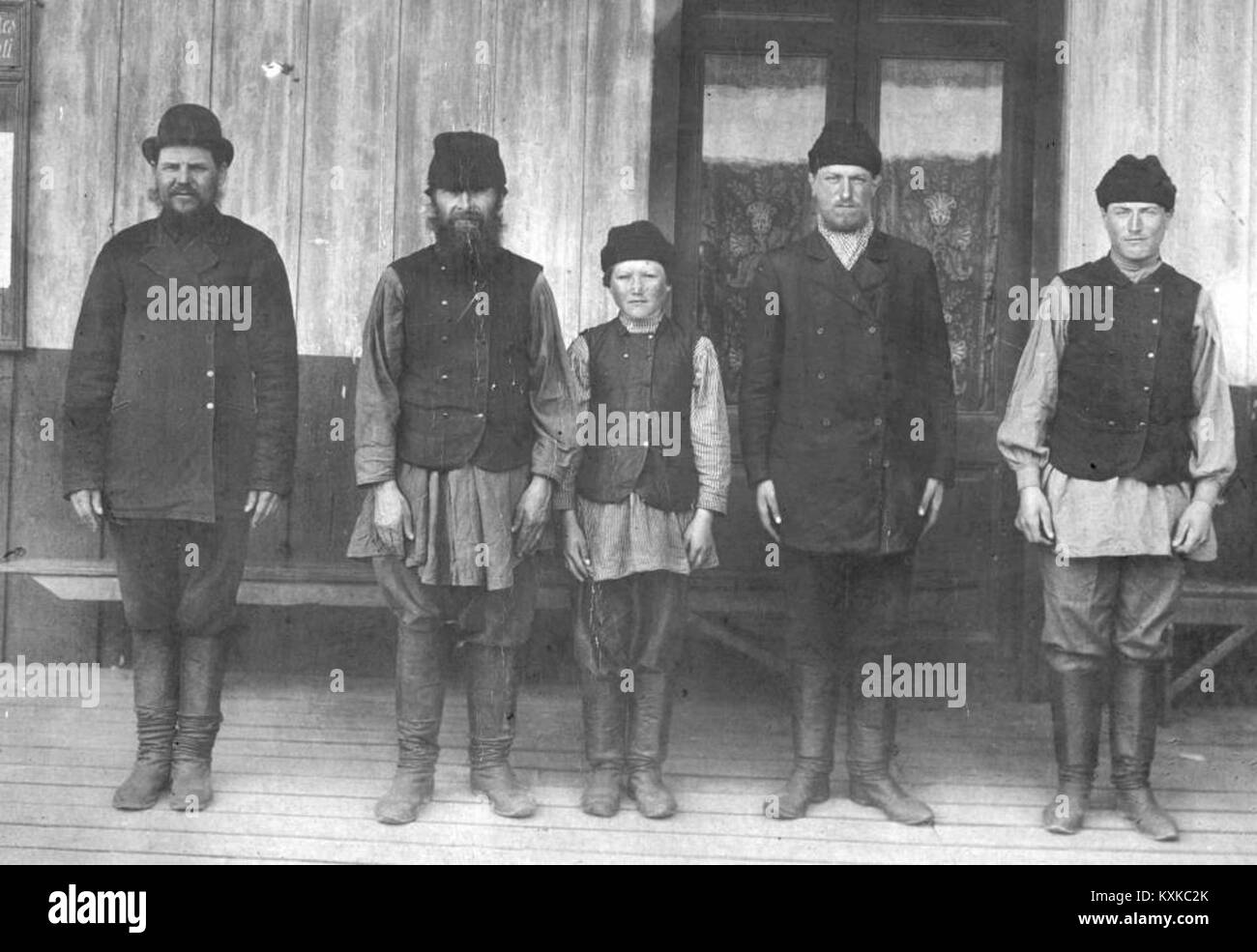 Photograph showing Polish immigrants at the Hotel de Inmigrantes in ...