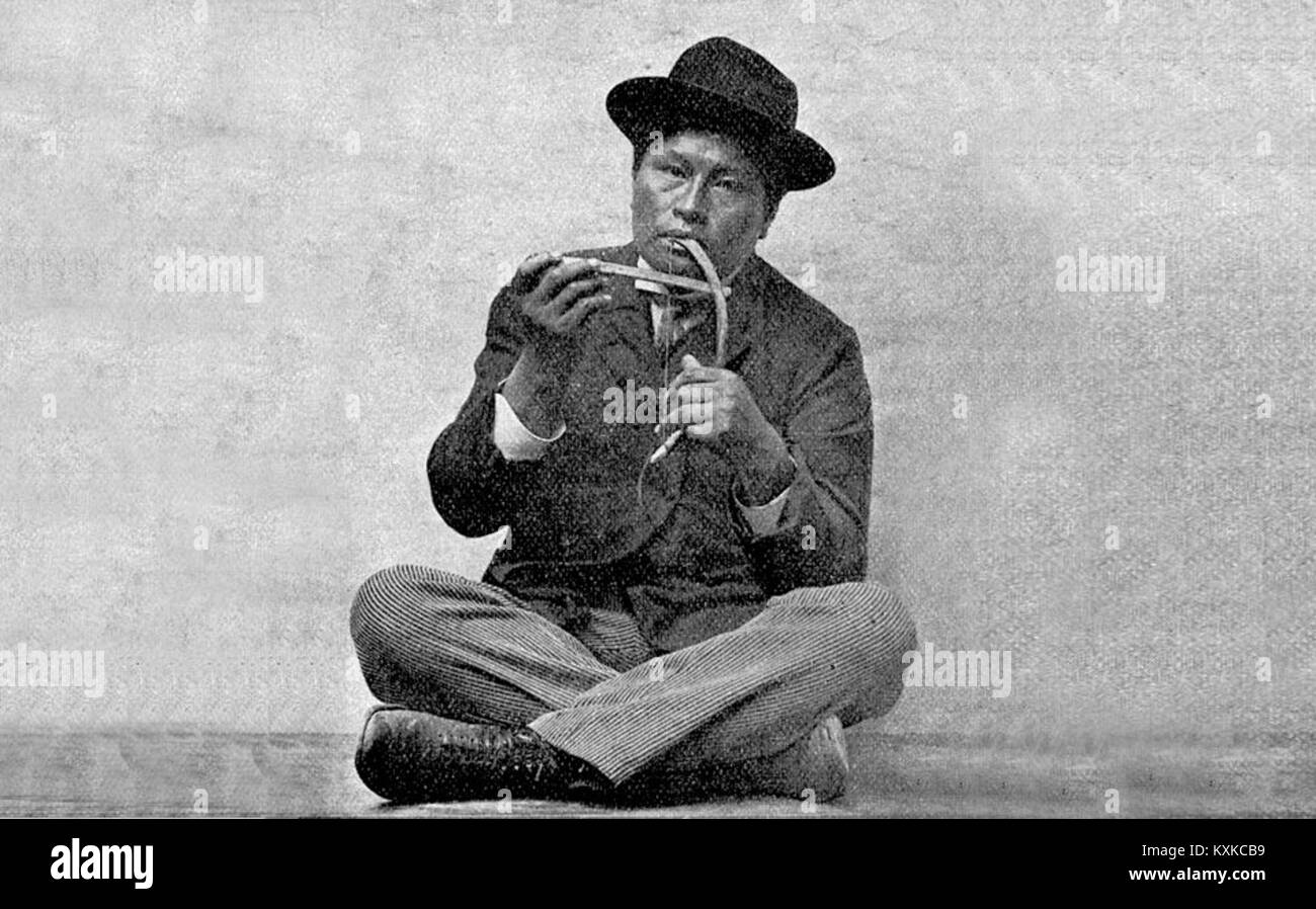 Archivo General de la Nación Argentina sin fecha tehuelche tocando el ...