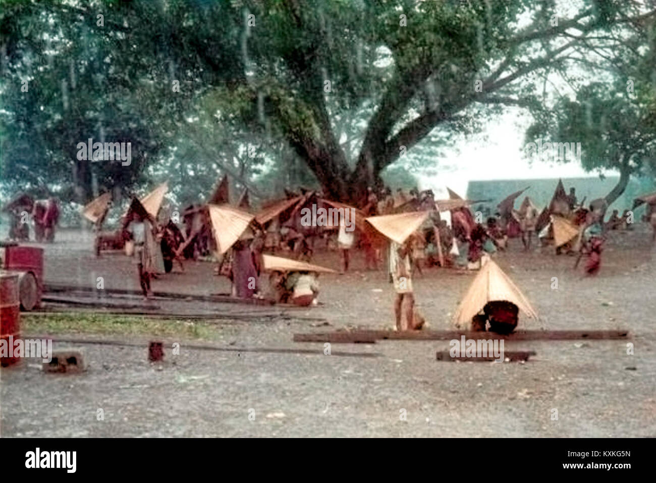 Atsabe--Chapéus de chuva B Stock Photo - Alamy