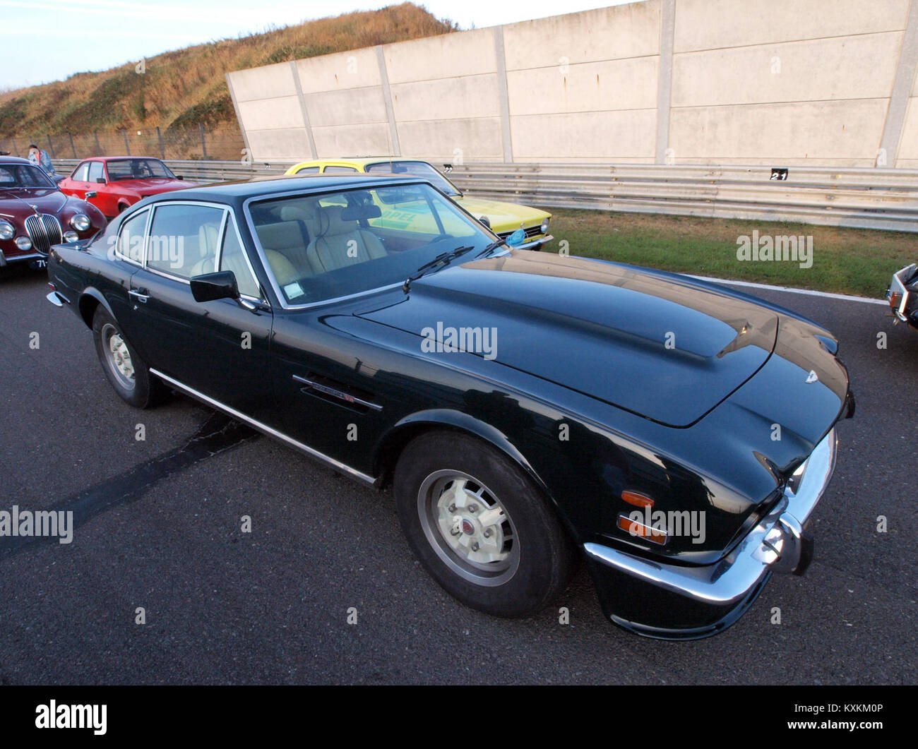 V8 coupé hi-res stock photography and images - Alamy