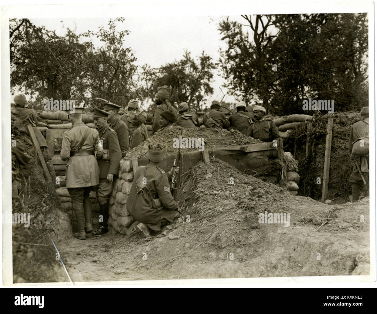 Machine gun section hi-res stock photography and images - Alamy