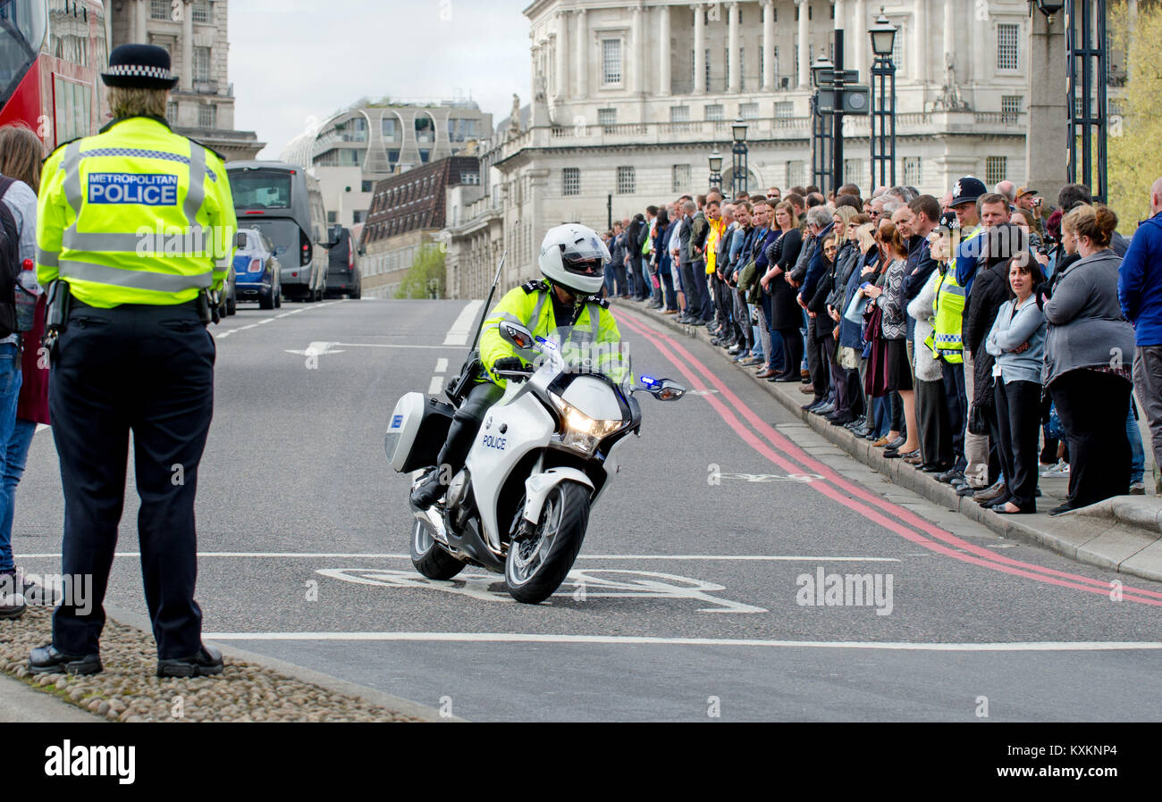 Metropolitan police motorbikes hi-res stock photography and images - Alamy