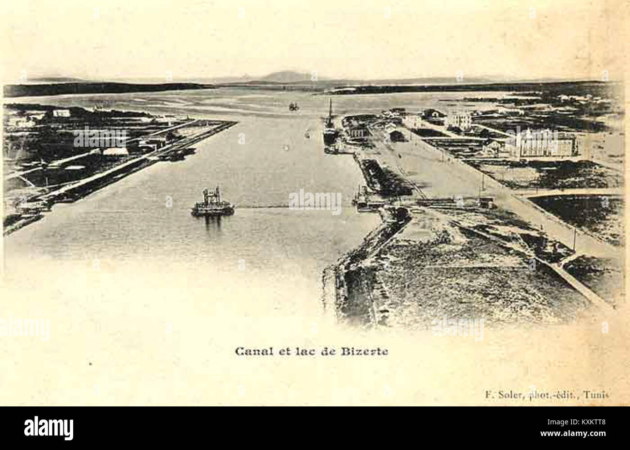 Bac, canal et lac de Bizerte en 1890 Stock Photo - Alamy