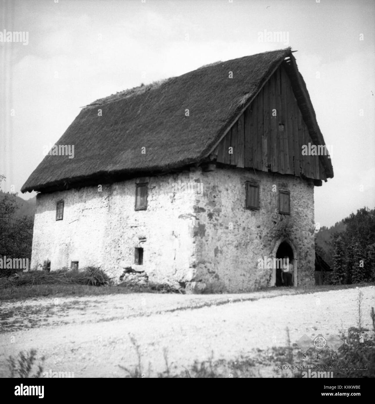 Bajta pri Tonetu, Žabže 1954 Stock Photo - Alamy