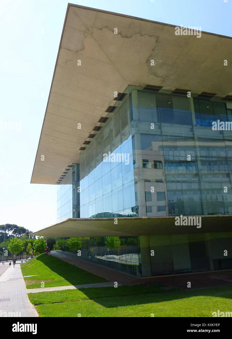 Barcelona - Universidad Politécnica de Cataluña (UPC) - Campus Nord - Edificio Nexus II (02 ...