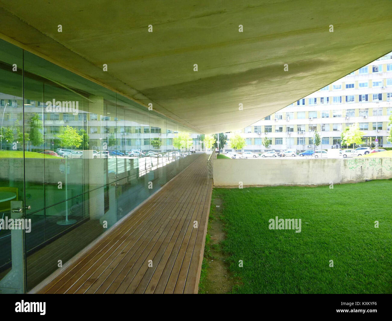 Barcelona - Universidad Politécnica de Cataluña (UPC) - Campus Nord - Edificio Nexus II (09 ...