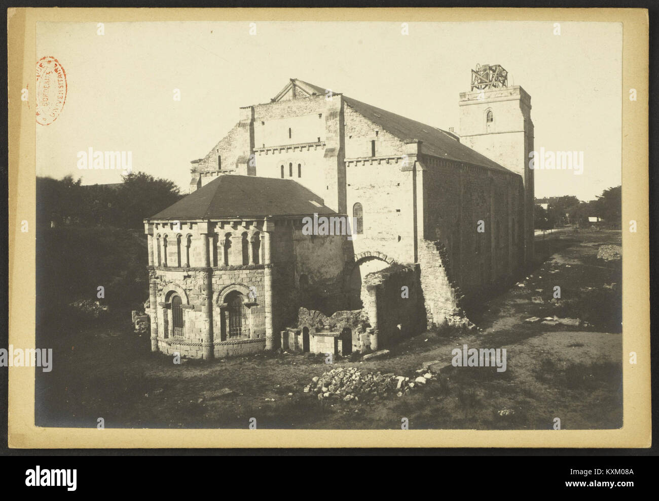 The Notre-Dame-de-la-fin-des-Terres Basilica in Soulac-sur-Mer, France ...