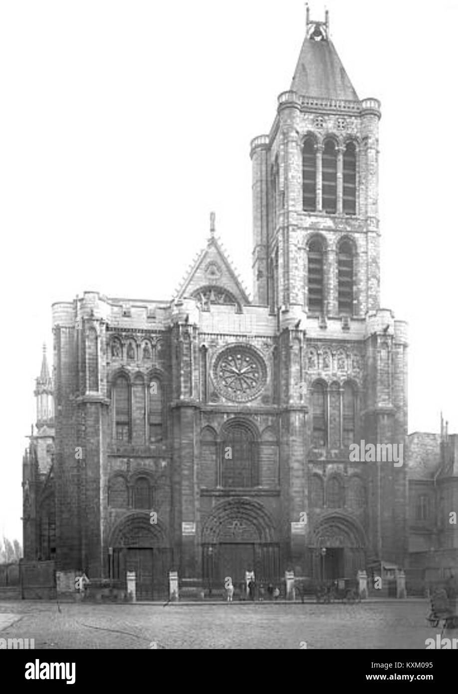 Basilica of saint denis image hi-res stock photography and images - Alamy
