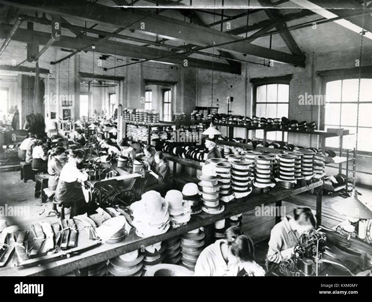 Battersby hat hi-res stock photography and images - Alamy