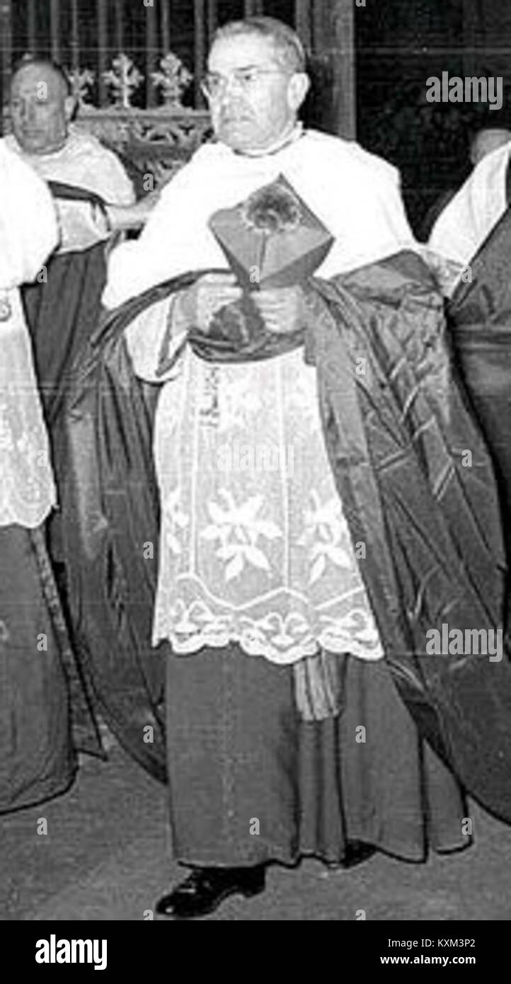 This image shows a cropped portrait of Benjamín de Arriba y Castro, an ...