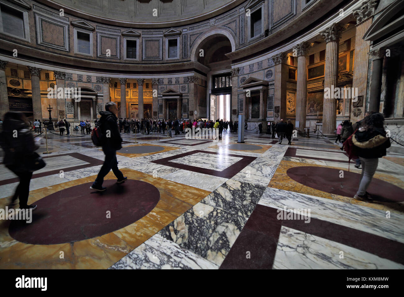 ROME, ITALY - NOVEMBER 30, 2017: Crowds of people inside the Pantheon ...