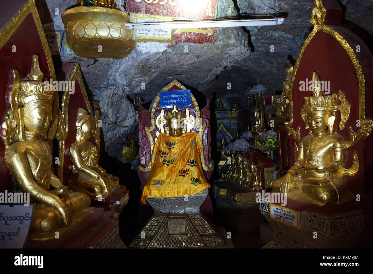 KALAW, MYANMAR - CIRCA APRIL 2017 Shwe Oo Min Cave Pagoda Stock Photo ...