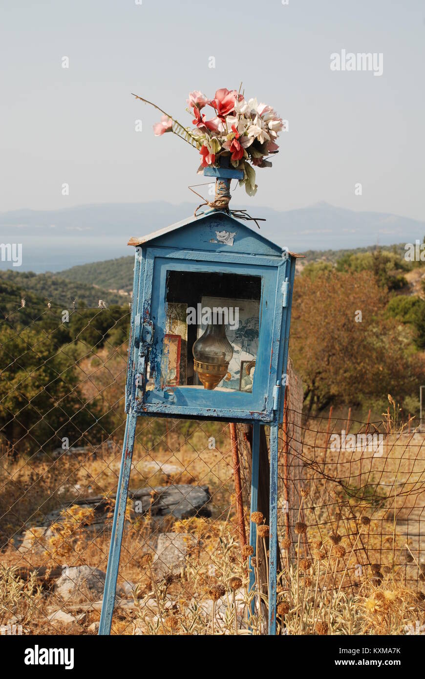 Shrine deceased memorial hi-res stock photography and images - Alamy
