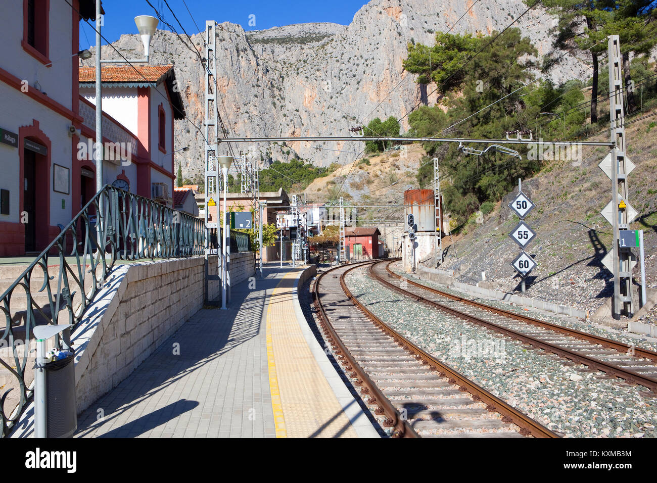 Sheer rock faces hi-res stock photography and images - Alamy