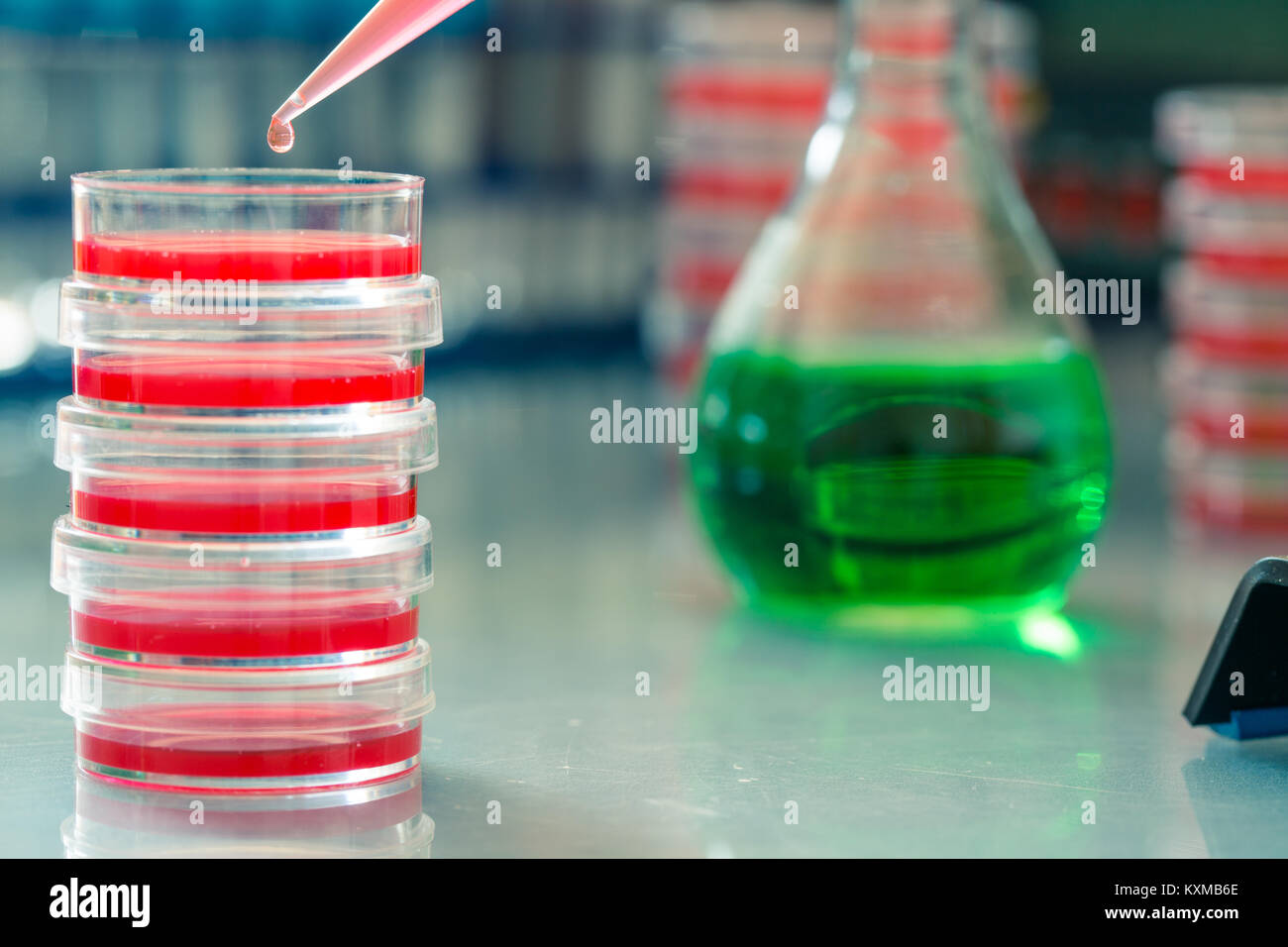 Polymer chemistry hi-res stock photography and images - Alamy