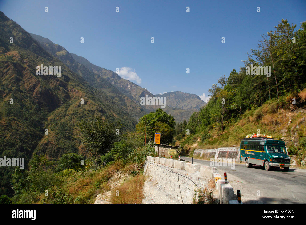 Route, Badarinath, on road, Himalaya, India (Photo Copyright © Saji ...