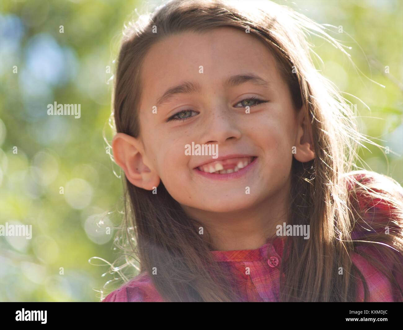No front teeth hi-res stock photography and images - Alamy