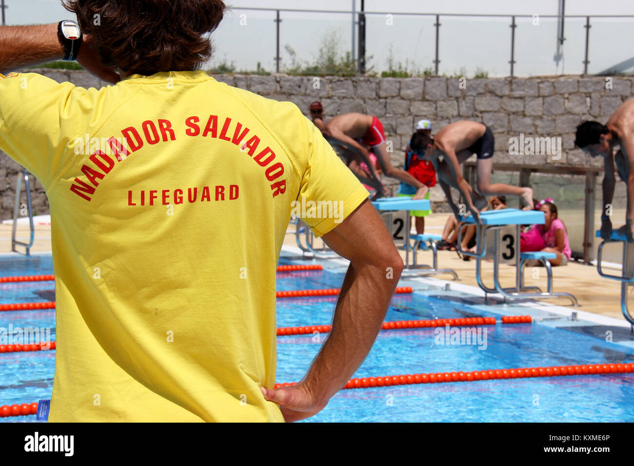 Male pool lifeguard hi-res stock photography and images - Alamy