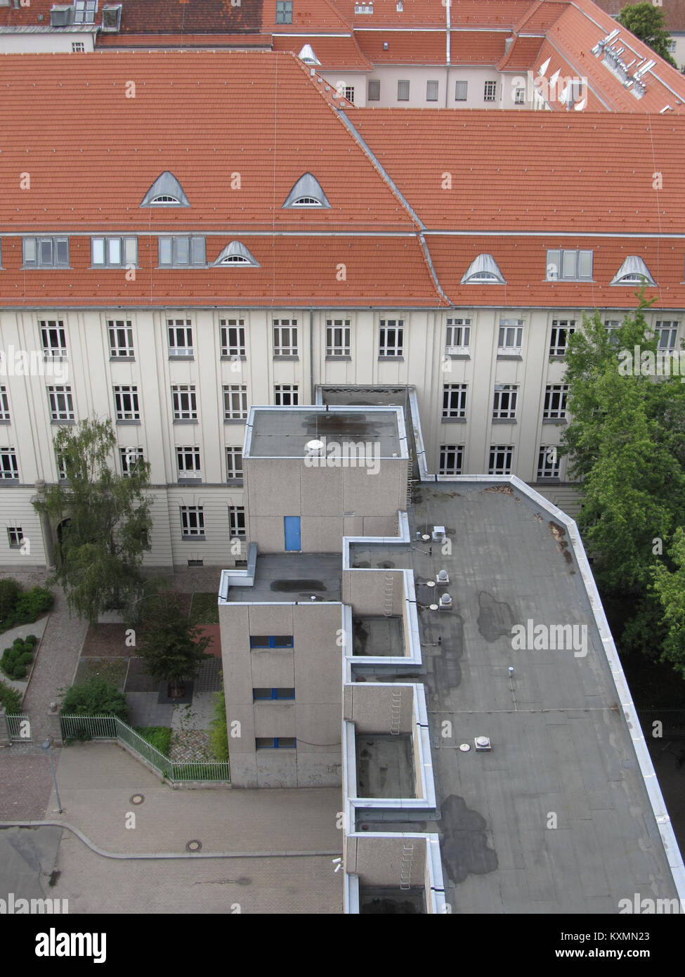 University of applied science hi-res stock photography and images - Alamy