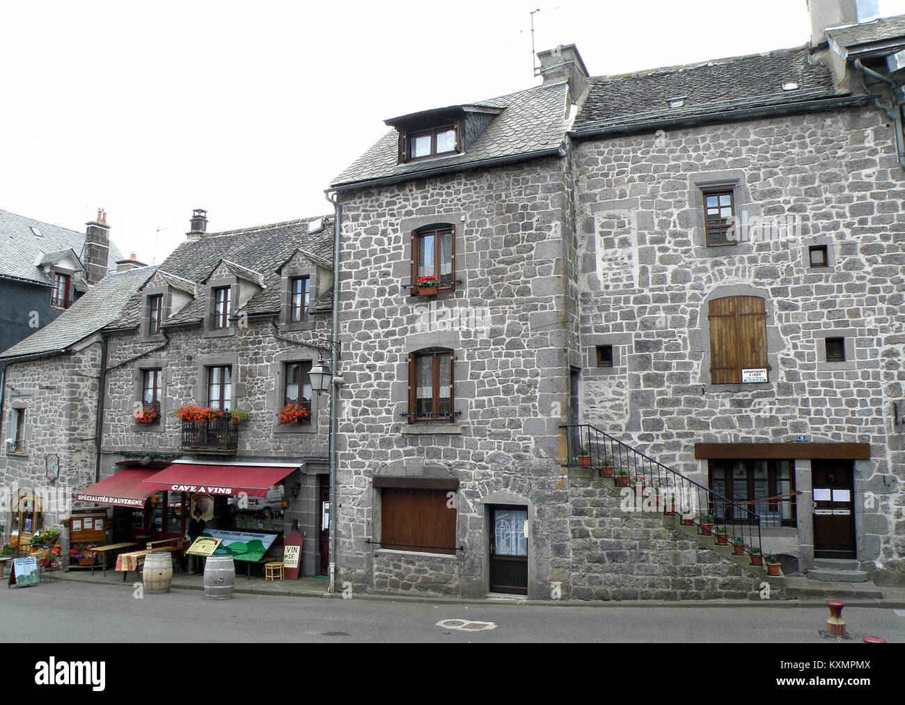 Besse Place de l'Église2 Stock Photo - Alamy
