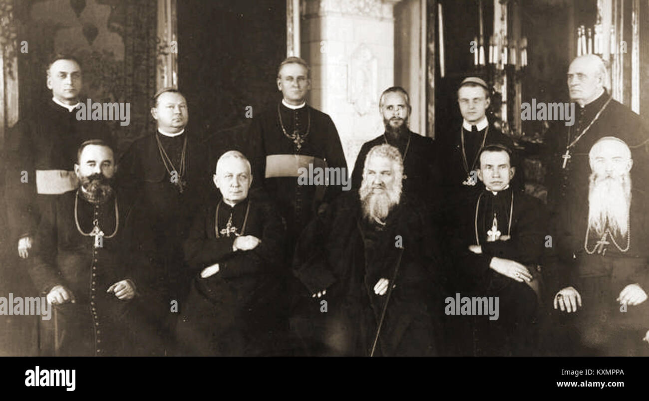 Biskupi hi-res stock photography and images - Alamy