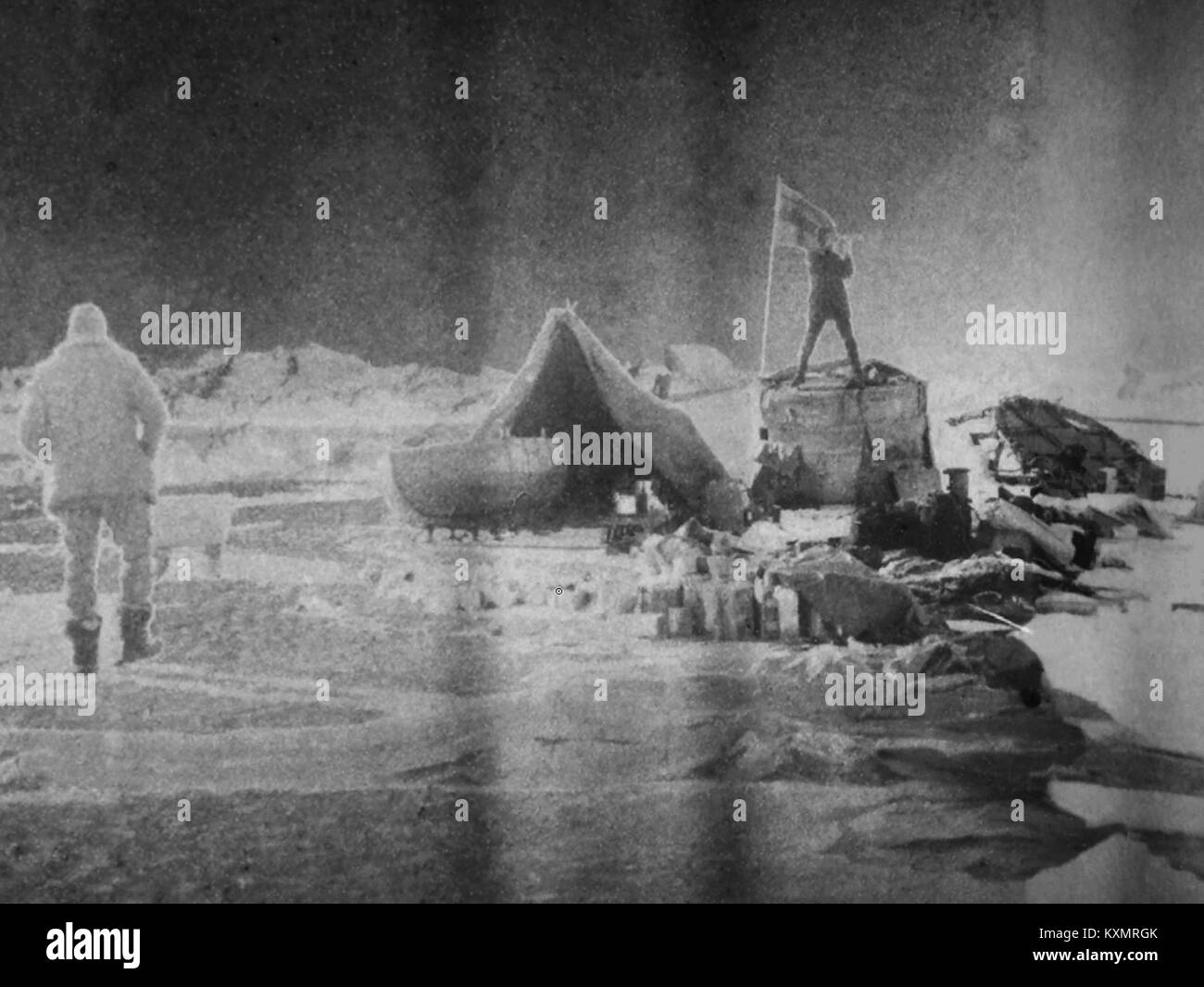 Andree arctic balloon hi-res stock photography and images - Alamy