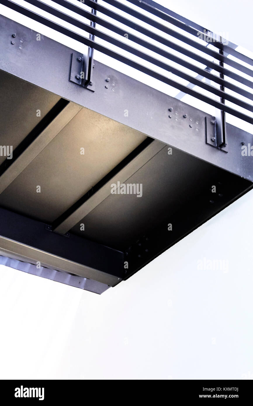 Minimalist white interior architecture hi-res stock photography and images - Alamy