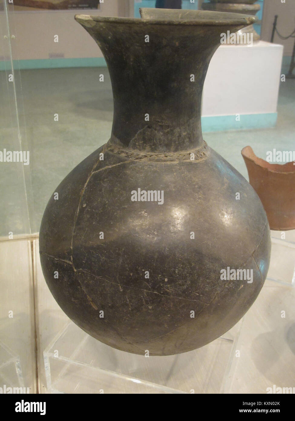 Indus valley civilization pottery hi-res stock photography and images ...