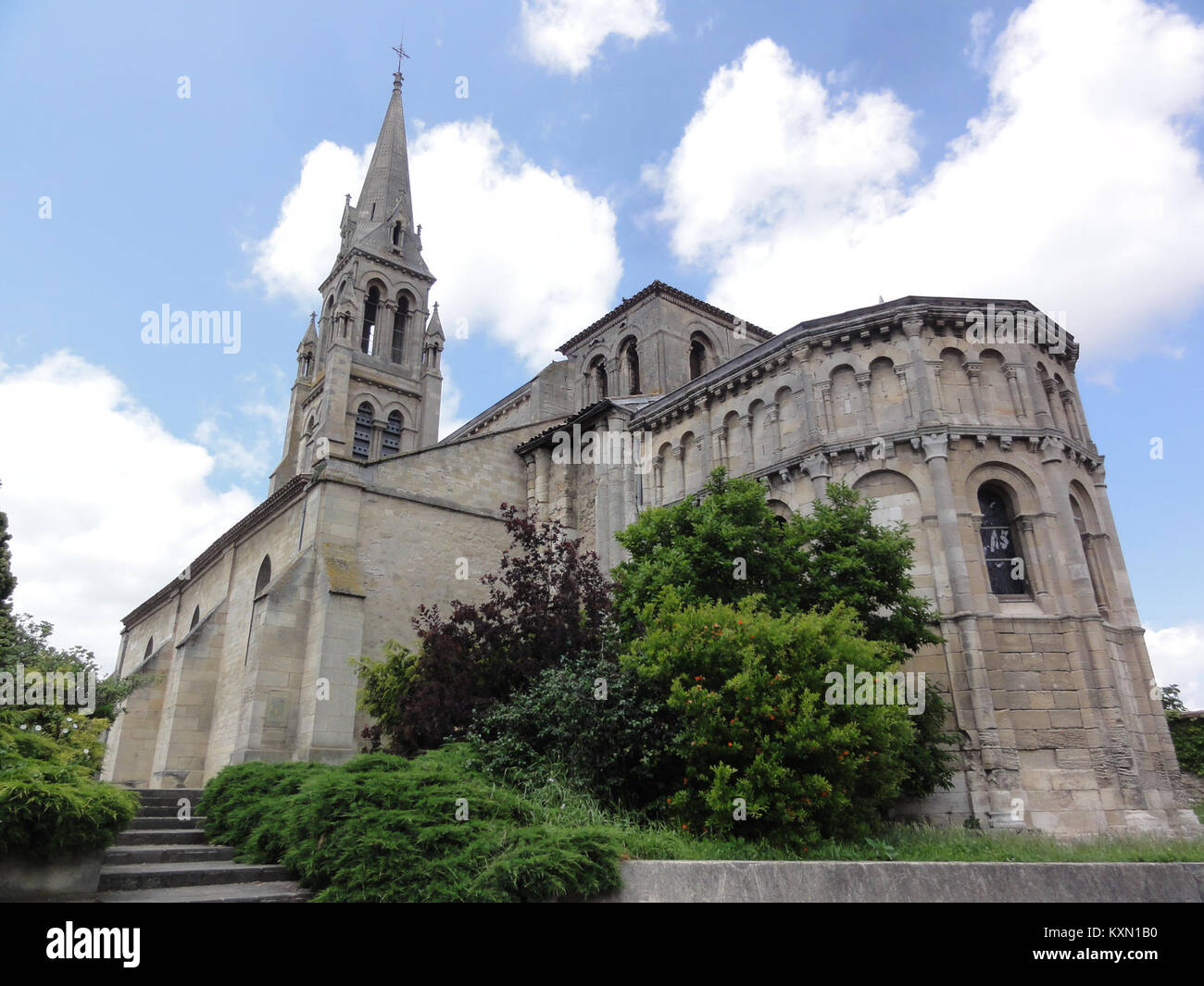 Chevet church romanesque hi-res stock photography and images - Alamy