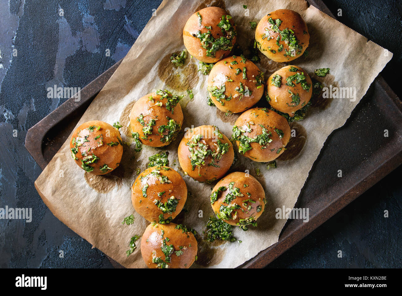 Traditional ukrainian homemade garlic buns pampushki for borscht soup ...