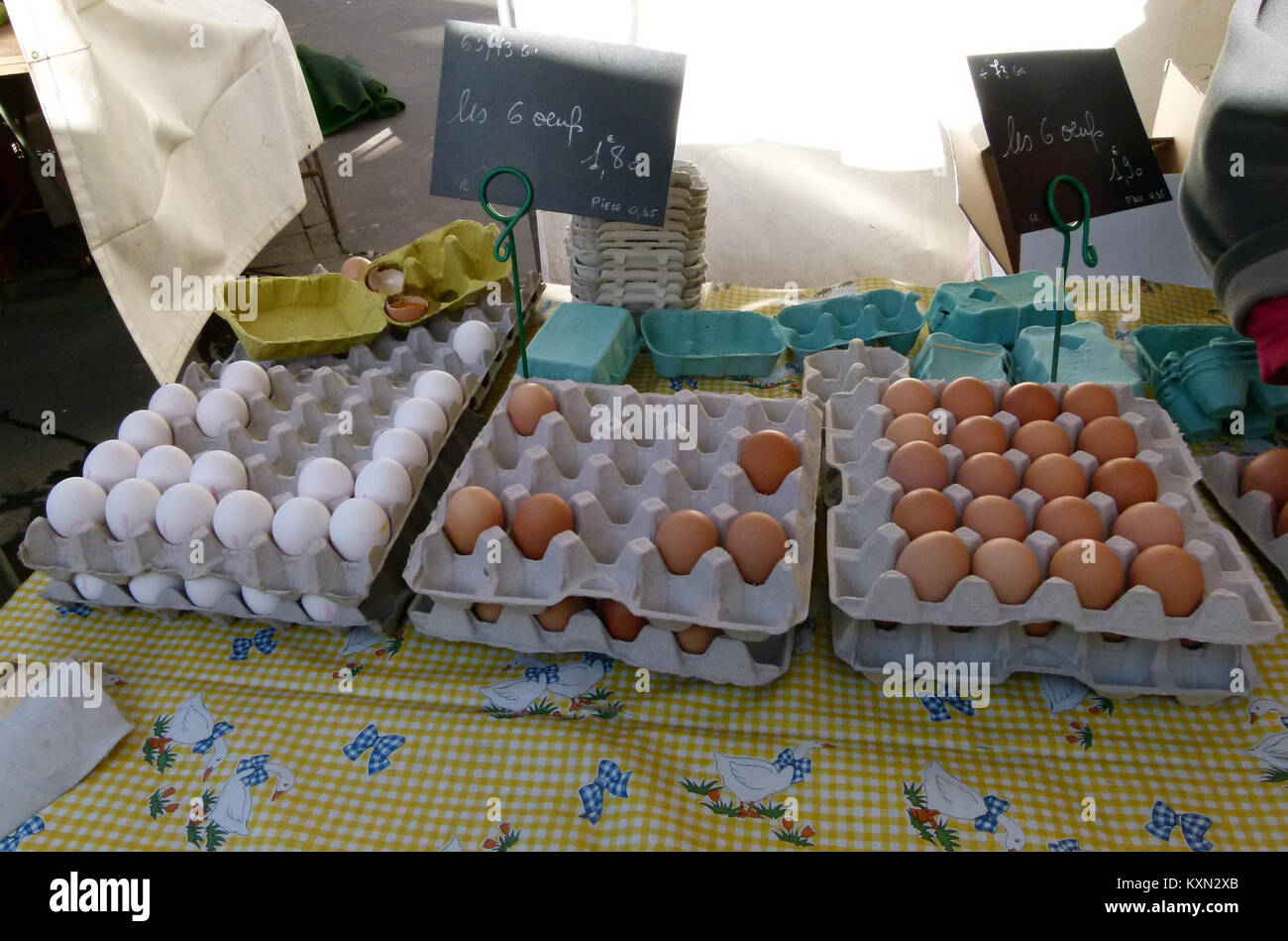 Au marche hi-res stock photography and images - Alamy