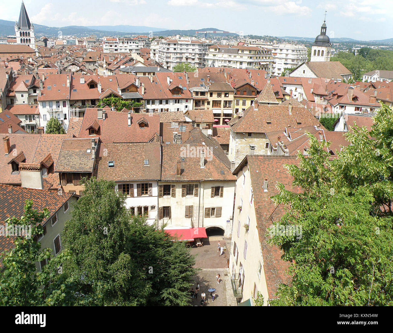 Annecy lake waterfront scenic hi-res stock photography and images - Alamy