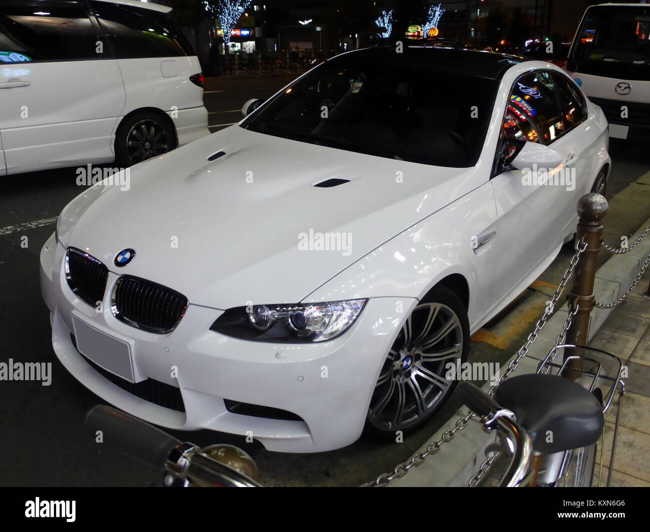 A front view photograph of a BMW M3 Coupé E92, capturing the car's ...