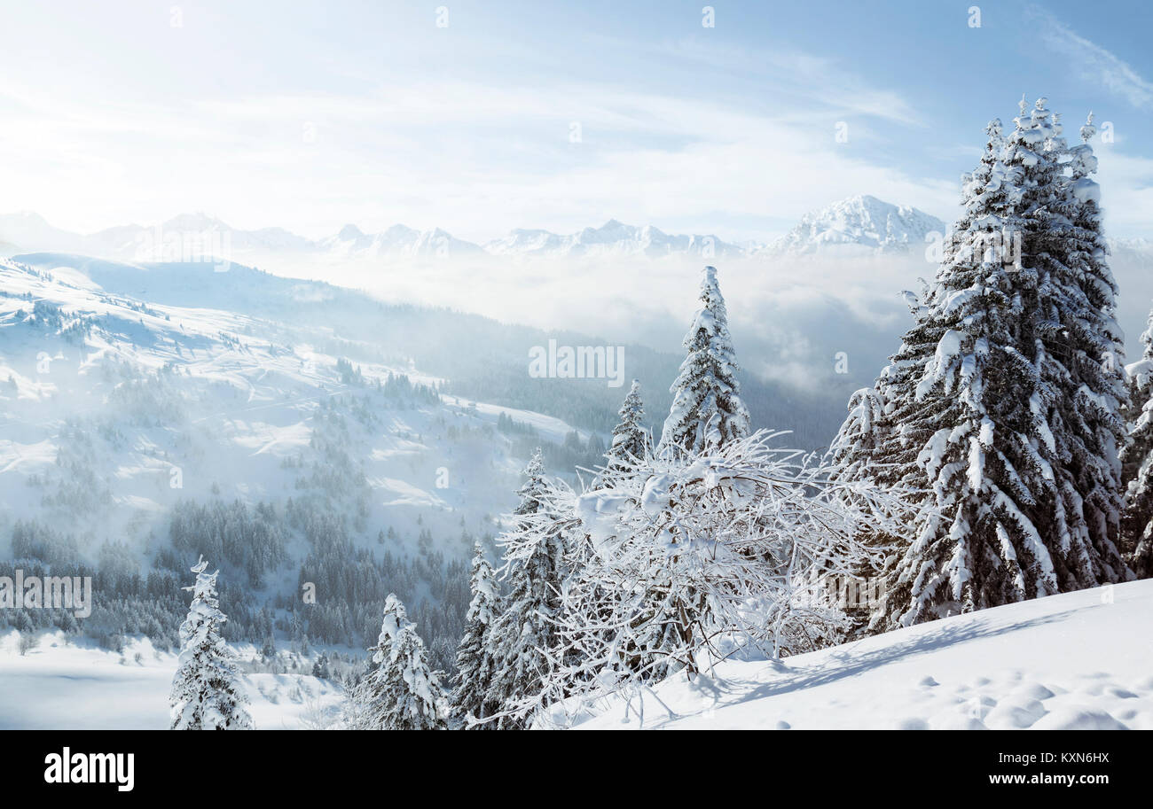 Snowy mountains range hi-res stock photography and images - Alamy