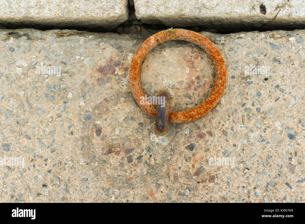 Anneau d'amarrage à Conleau, golfe du Morbihan, France Stock Photo - Alamy