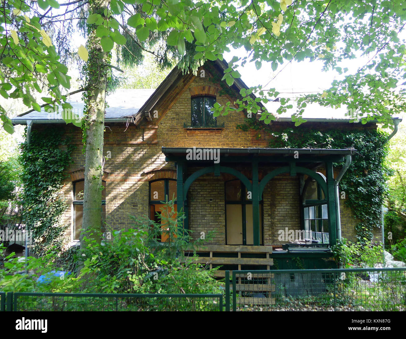 Berlin lichterfelde hi-res stock photography and images - Alamy