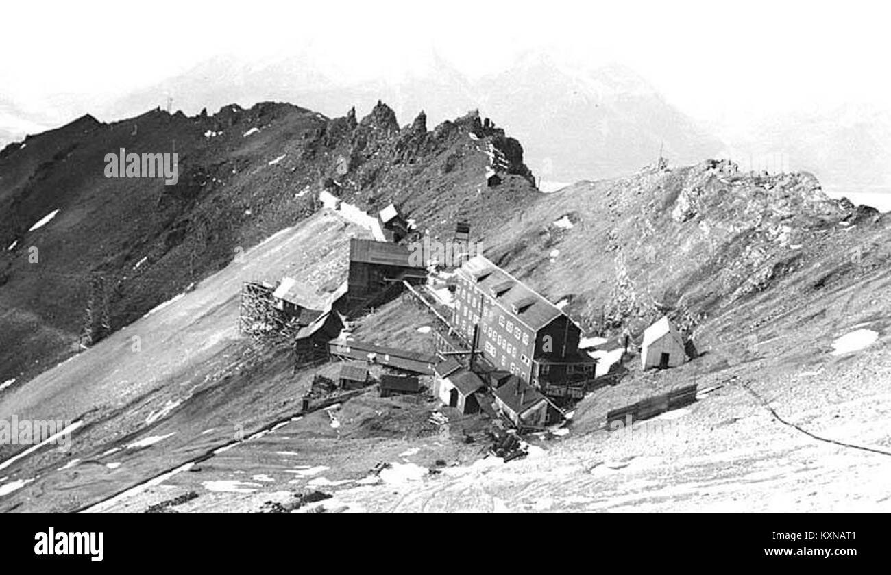 Bonanza Mine, near Kennecott, ca 1912 (THWAITES 388 Stock Photo - Alamy