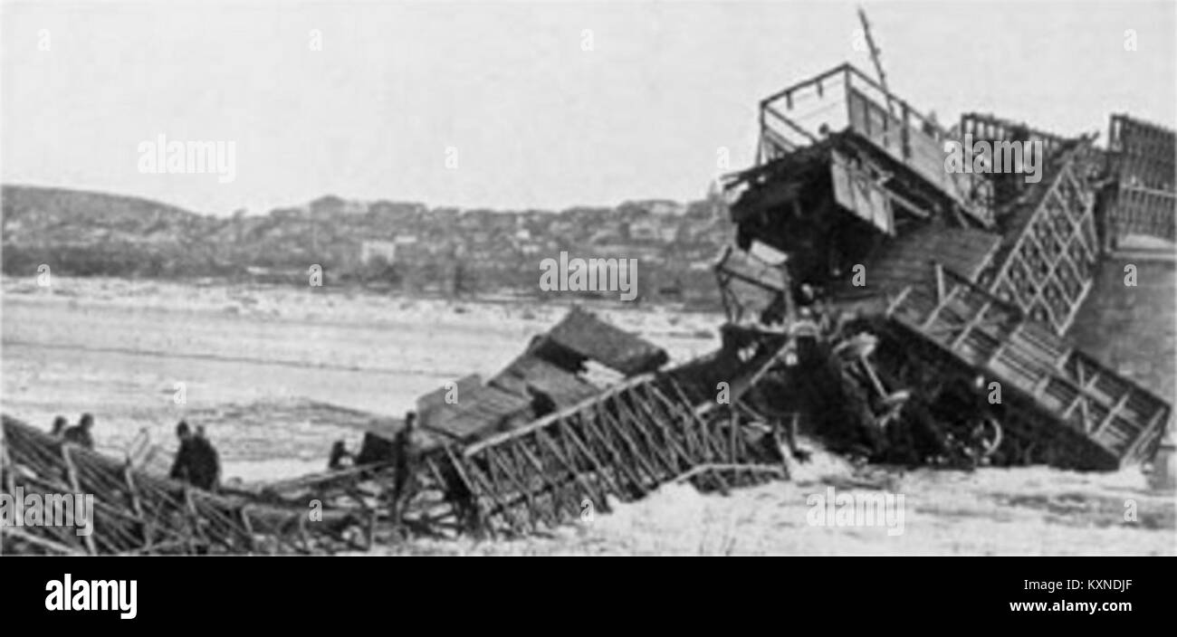 Structural challenges Black and White Stock Photos & Images - Alamy