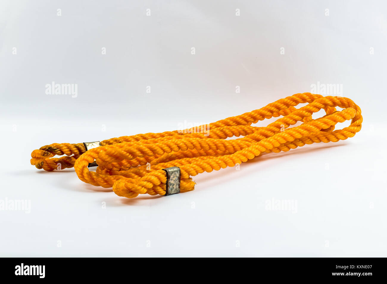 Intertwined rope hi-res stock photography and images - Alamy