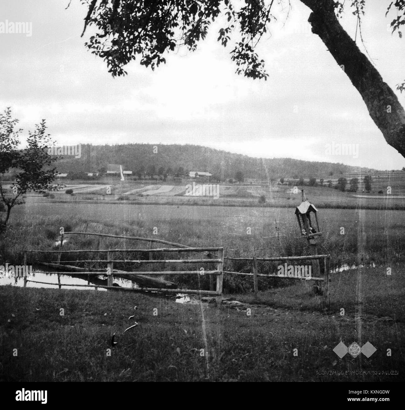 This photograph shows a bridge over Jurjevski Creek in Ponova Vas ...